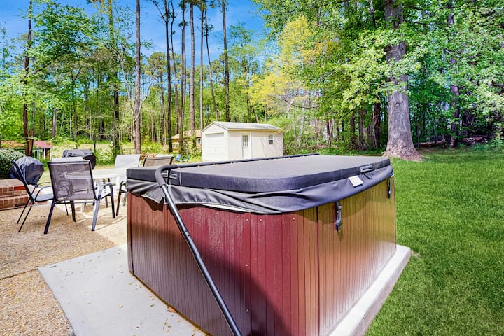 3br Spacious Pet Friendly House W/private Hot Tub - Lake Anna, VA