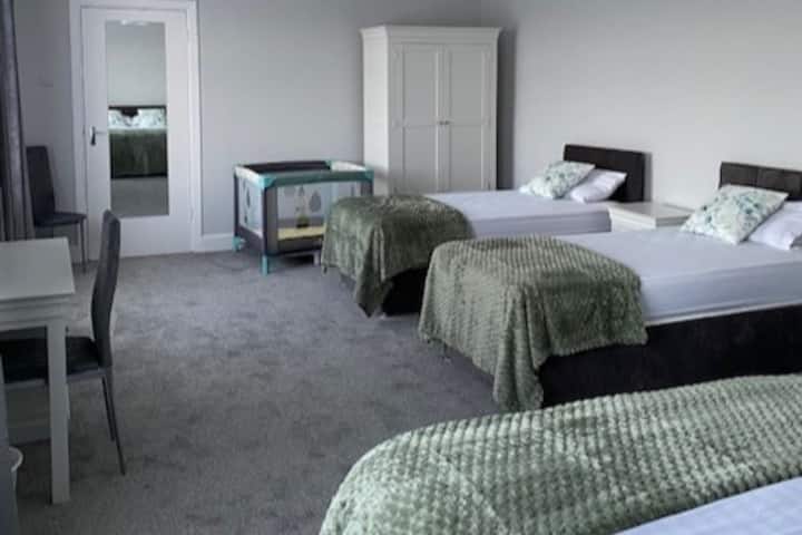 Cortoon Inn, Family Room 1 (1dbl +2sgl) - Tuam