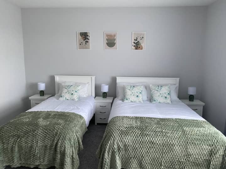 Cortoon Inn, Triple Room 2 (1 Dbl + 1sgl) - Tuam