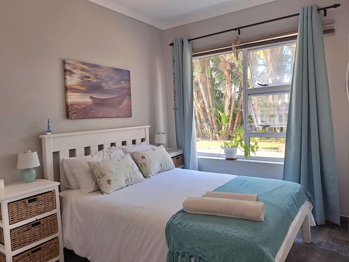 Deja Blue  * Oceanfront Bliss * Private Estate - Western Cape