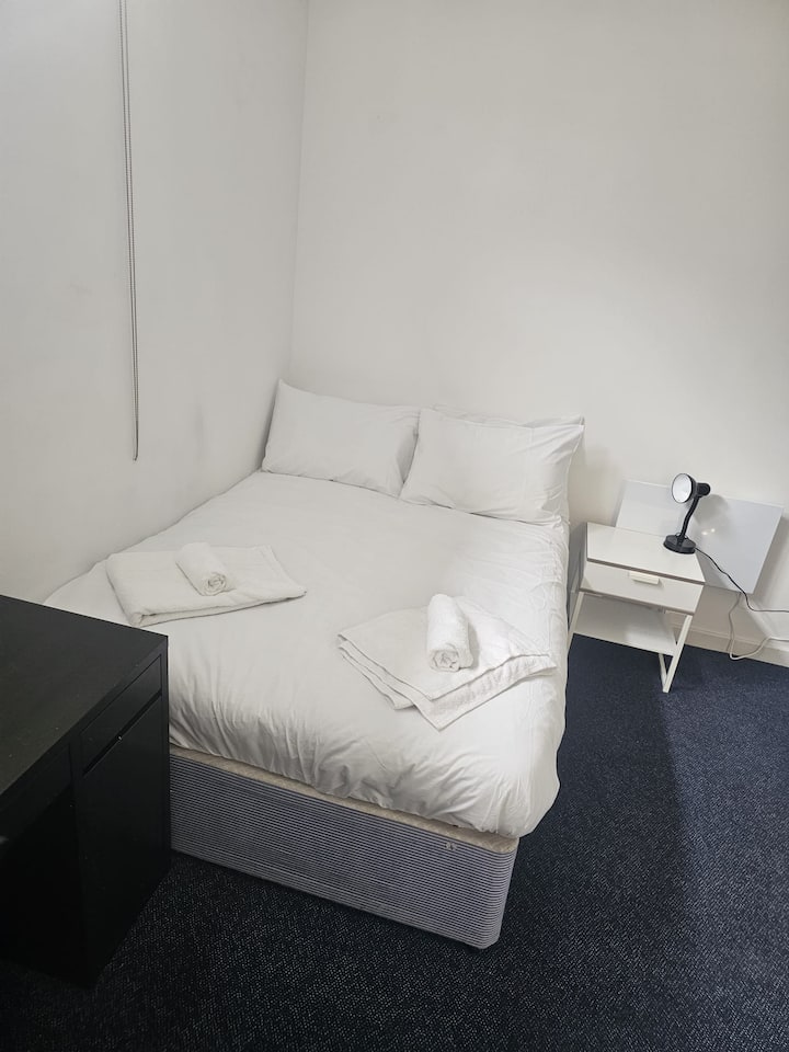 Central Coventry Fantastic Budget Studio - Coventry