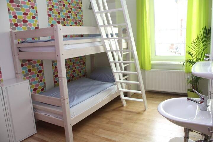 4 Bettzimmer Mit Eigenem Bad - Brême