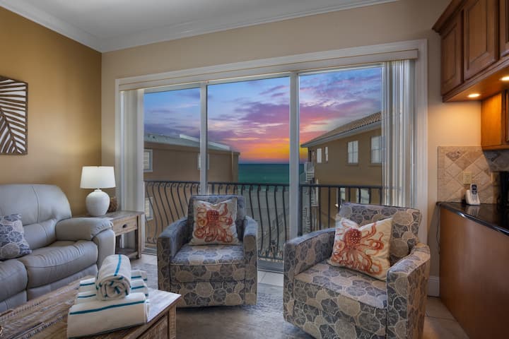 Marbella Villa 11: Beachfront Condo With Bbq Area - Bradenton Beach, FL