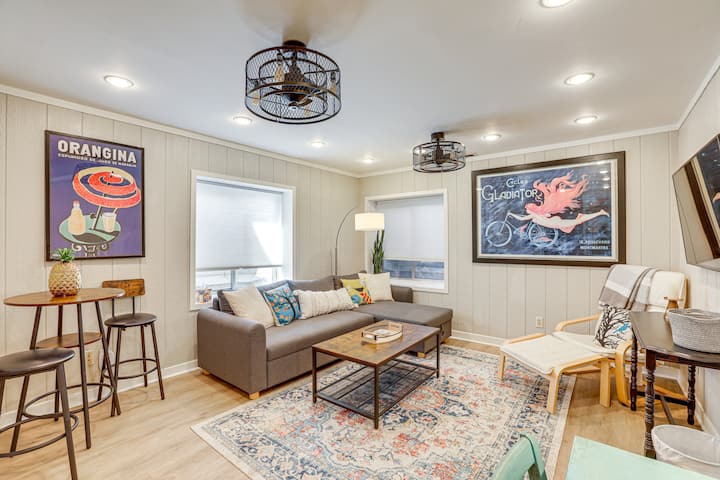 'Southern Comfort At The Blue Door' In Sloan Lake - Denver, CO