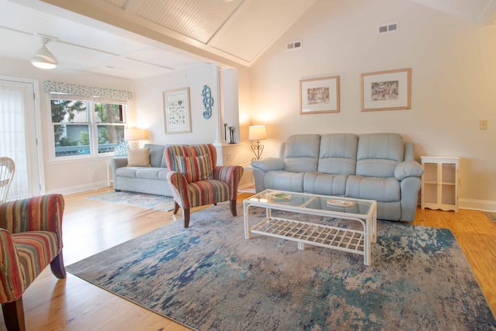Pet-friendly Edisto Escape | 2br At Ocean Ridge - Edisto Beach, SC