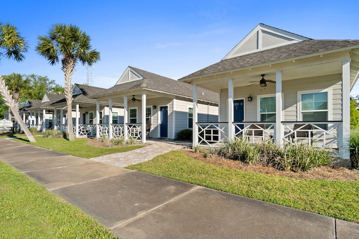 Cozy Cottage 6 Of 6 With Pool Views| 2br | Pool - Port St. Joe, FL