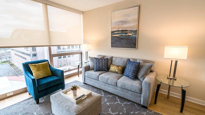 Apt Downtown With Gym And Pool - Stamford, CT