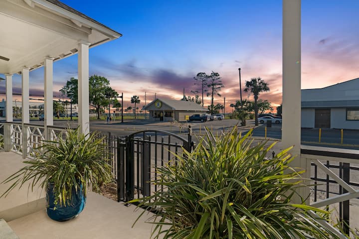 Cozy Cottage 3 Of 4 Bay View | 2br | Pool | Grill - Port St. Joe, FL
