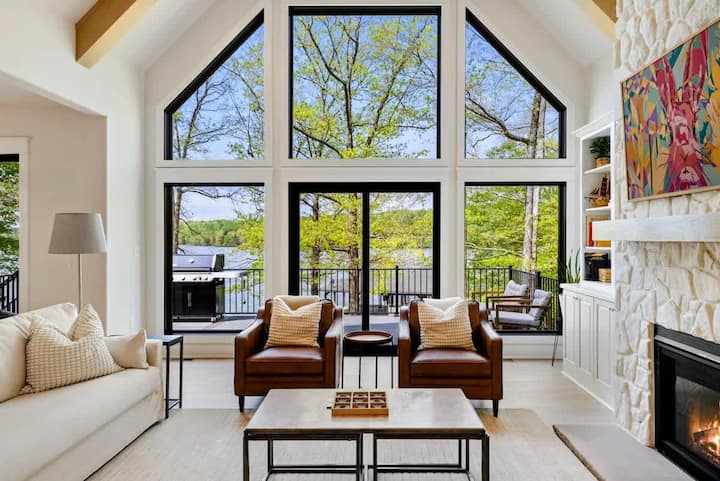 New6br Lakefront Lake Anna 5 Suites, Dock, Hot Tub - Lake Anna, VA