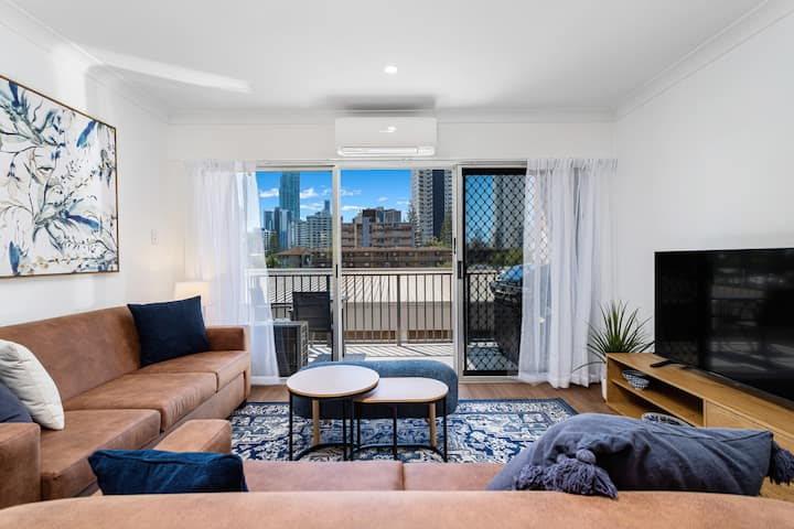 Surfers Sanctuary - Broadbeach