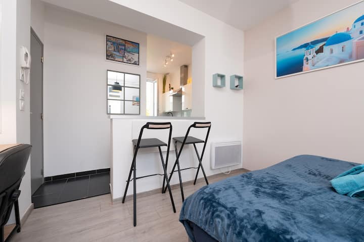 Santorin - Les ÎLots De Merville - Lorient