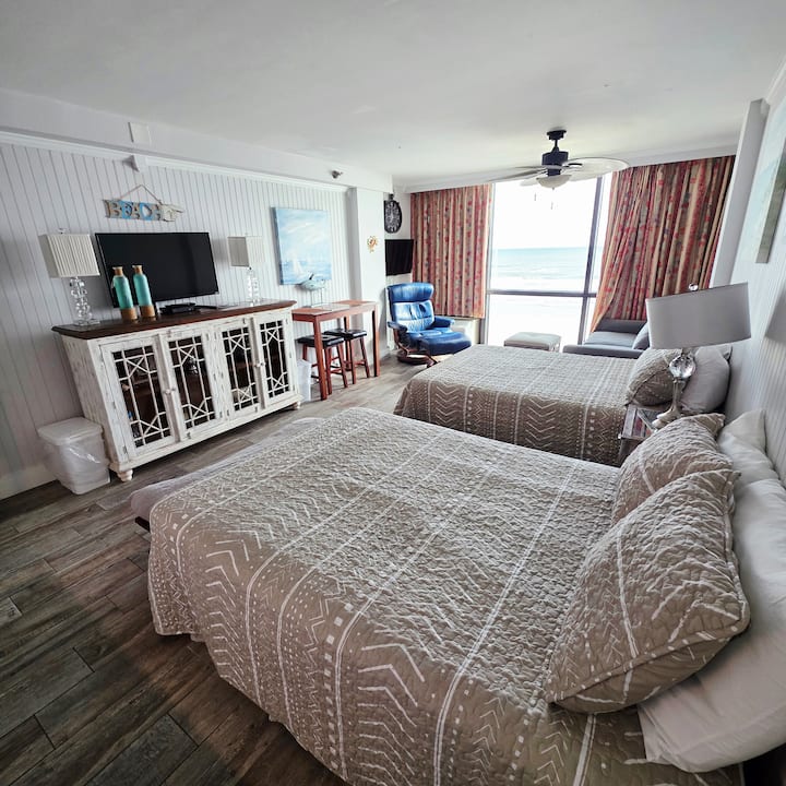 Sunrise Oceanfront 2 Full Studio W/kitchen & Pool - 戴通納海灘