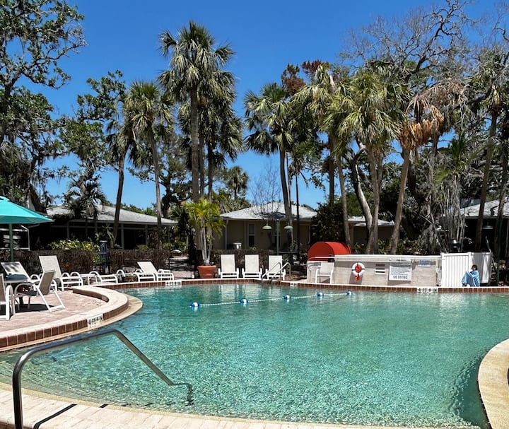 Villa Luna Mist Newly Renovated Home On Siesta Key - Siesta Key, FL