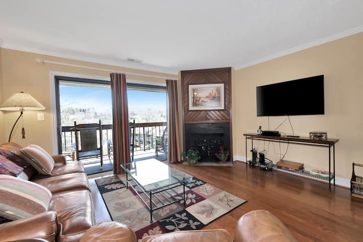 Blowing Rock Gem | Chetola Resort Condo Wren 303 - Blowing Rock, NC