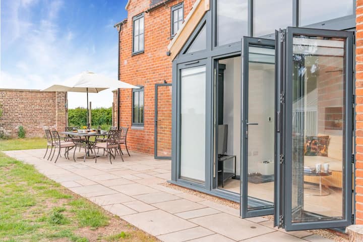 2 Bed In Thornton Le Moor (Oc-h31952) - Thirsk