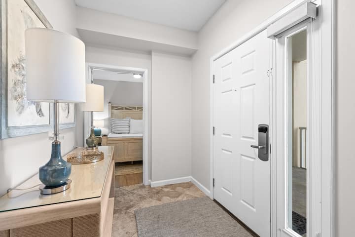 The Crescent 206 - Miramar, FL