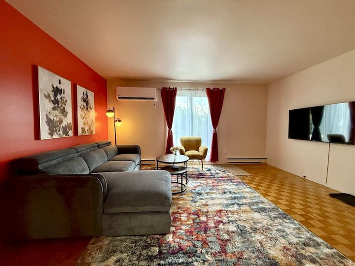 Beautiful & Modern Apartment Ideal Location 3br - Pointe-Claire