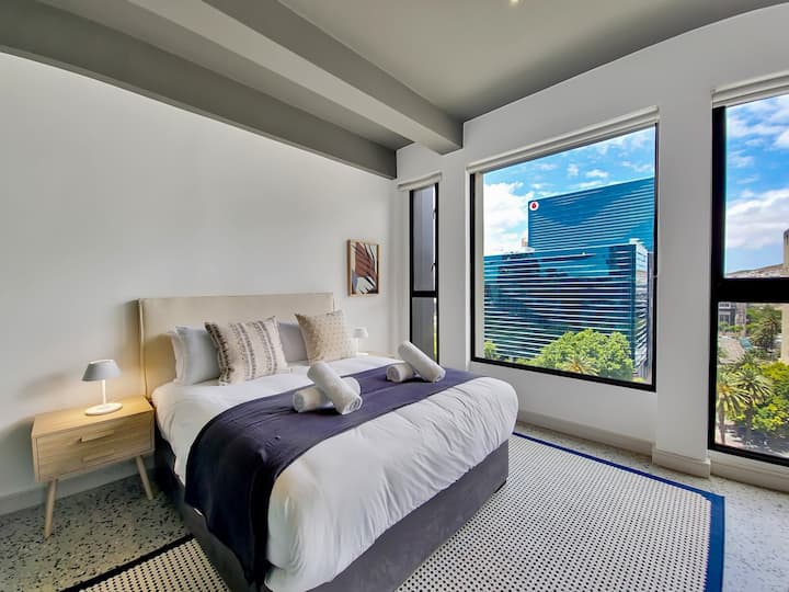 Prime Cbd Location • Stylish Comfort At The Duke - Cape Town