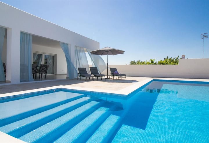 Casa Rural Villa Myj - Morón de la Frontera