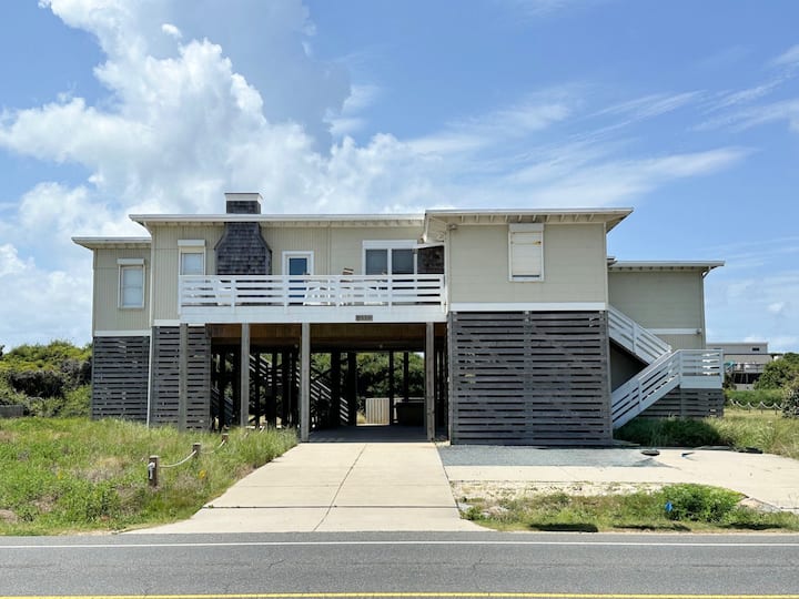 Conch Shell Estate-nh Flat Top W/pool, Hot Tub! - Nags Head, NC