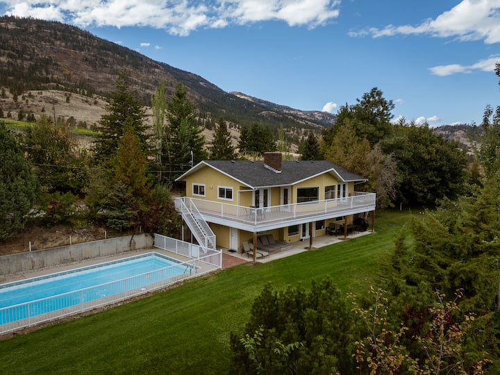 Luxury Guest House At Tinhorn Creek Winery - Oliver