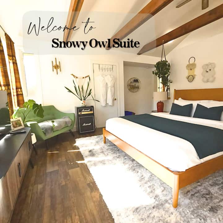 Snowy Owl Retro Suite - Sleeps 2 - Downtown Tofino - Tofino