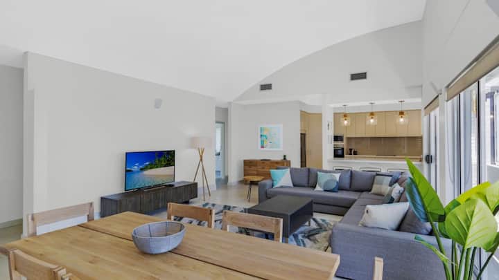 Soundwaves 3 - Beachside Avoca Beach - Gosford