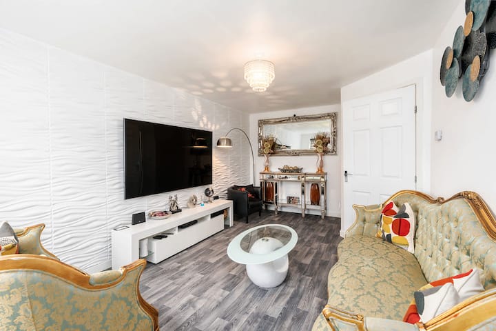 Charming 3 Bedroom Home With Garden Near Doncaster - Doncaster