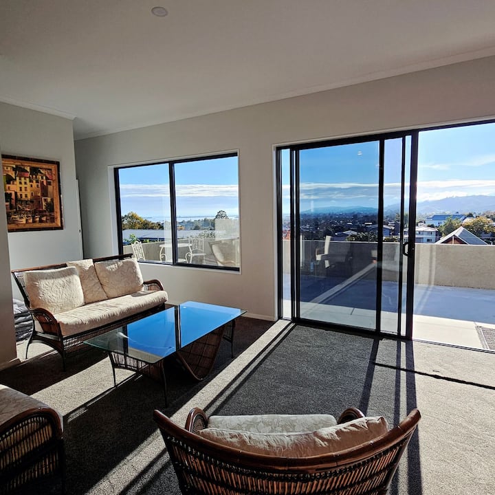 Family Fun On Queen St - Richmond