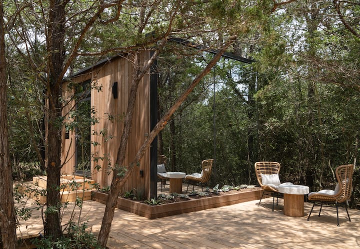 Lakeside ÖÖD Mirror Cabin #2- Austin Nature Stay - Bastrop, TX