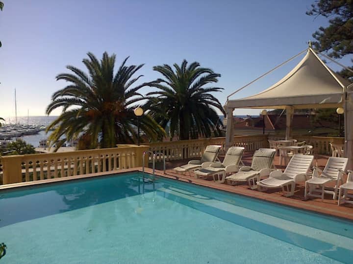 Apartment In Residence Porto Maurizio - Imperia