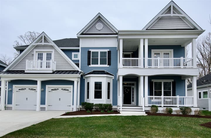 New Listing * 7 Br Coastal Club Resort Style Luxur - Delaware