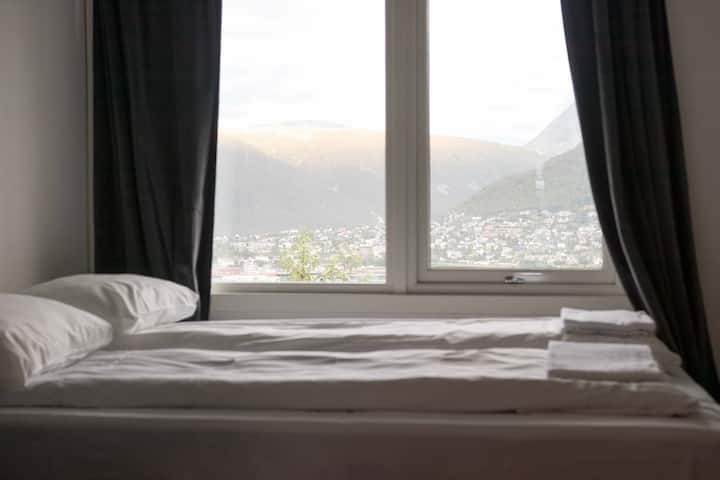 Modern Comfort With Panoramic View - Tromsø