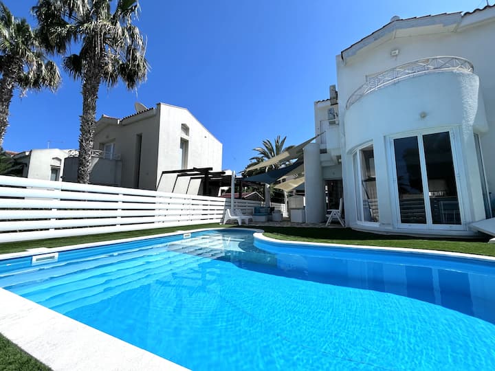 Stay: Alkyoni Villa | 3br| Swimming Pool| Bbq - Ayia Napa
