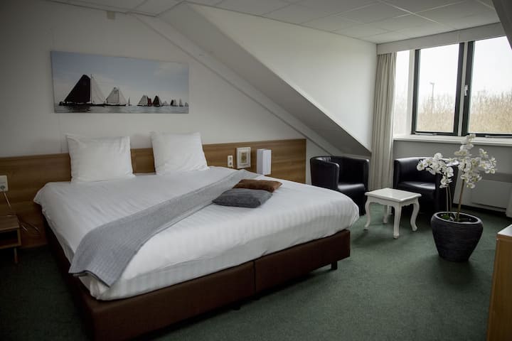 Breathtaking Outdoors | Nature Reserves Nearby - Heerenveen