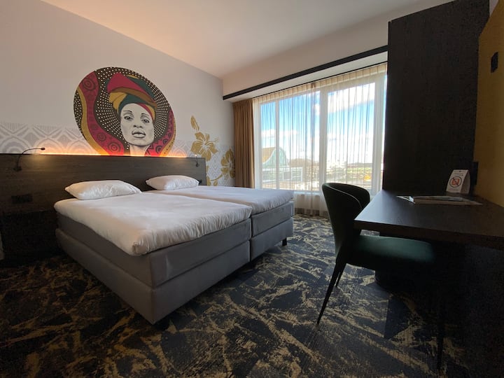 Vibrant City Haven Near Wildlands Adventure - Emmen, Niederlande
