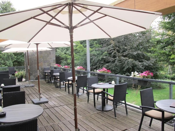 Modern Room With Indoor Pool And Parking - Bergen op Zoom