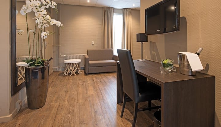 Luxury Room With Garden Access And Free Parking - 's-Hertogenbosch