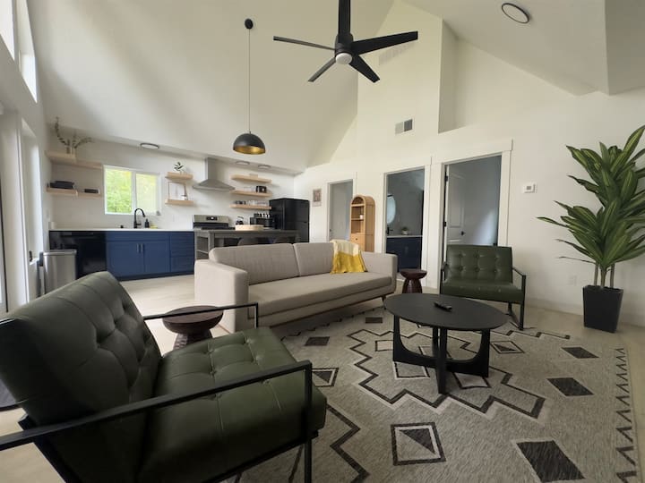 Lakefront Cottage With Sauna- #3 Chinook - Wasilla, AK