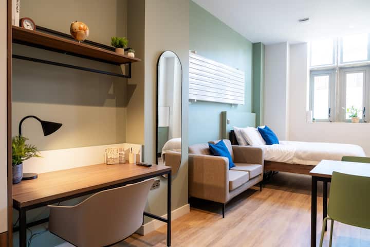 Minimalist Studios At ÁRasáin In Dublin Centre - Dublin