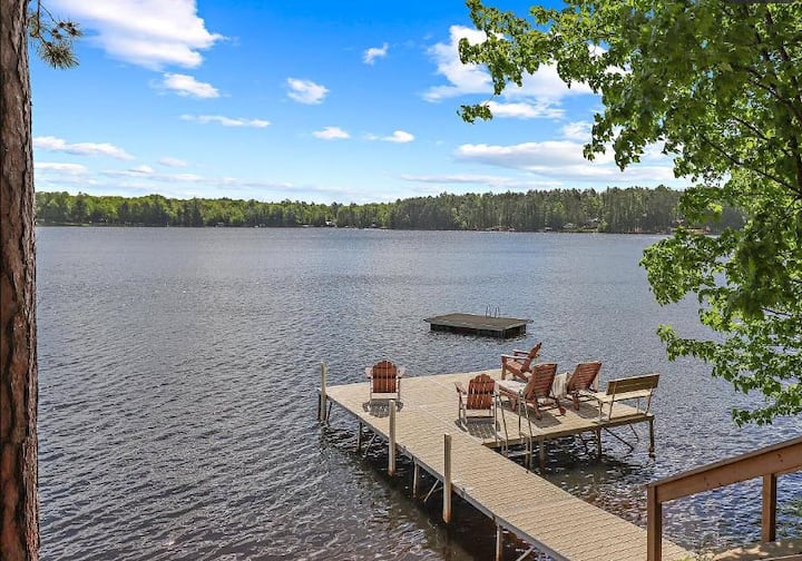 New! Lakefront Gem: Dock, Game Room, Sauna+hot Tub - Eagle River, WI