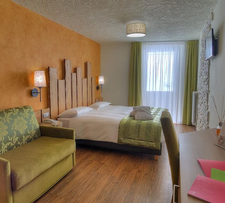 Breakfast-included Room To Relax, Space To Enjoy - Madonna di Campiglio