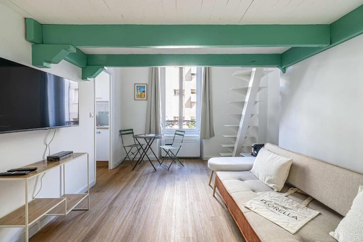 Le Petit Palais Avec Mezzanine Au Cœur De Cannes - Cannes