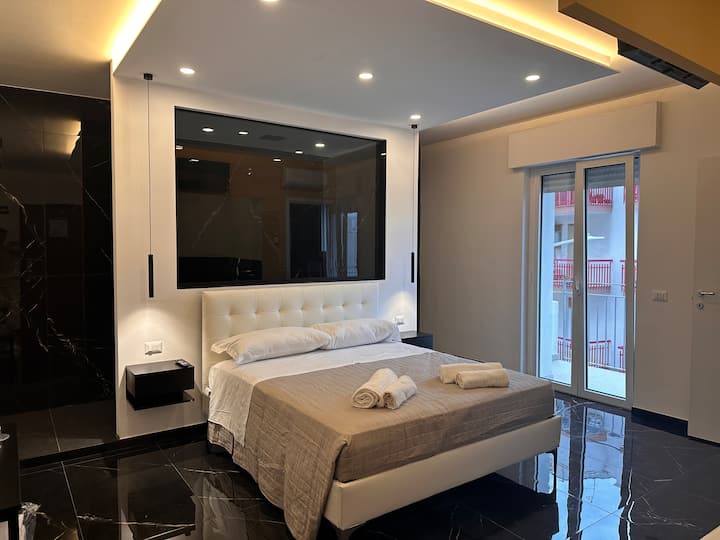 Jazz Suite By The Music - Polignano a Mare