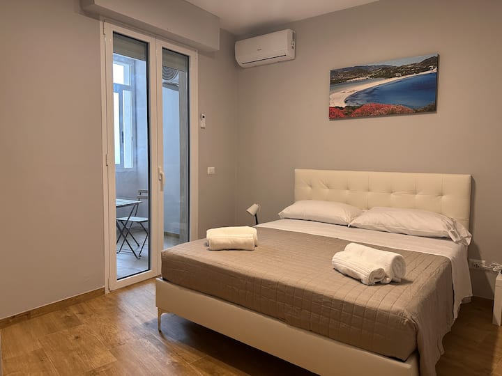 Classical Room By The Music - Polignano a Mare