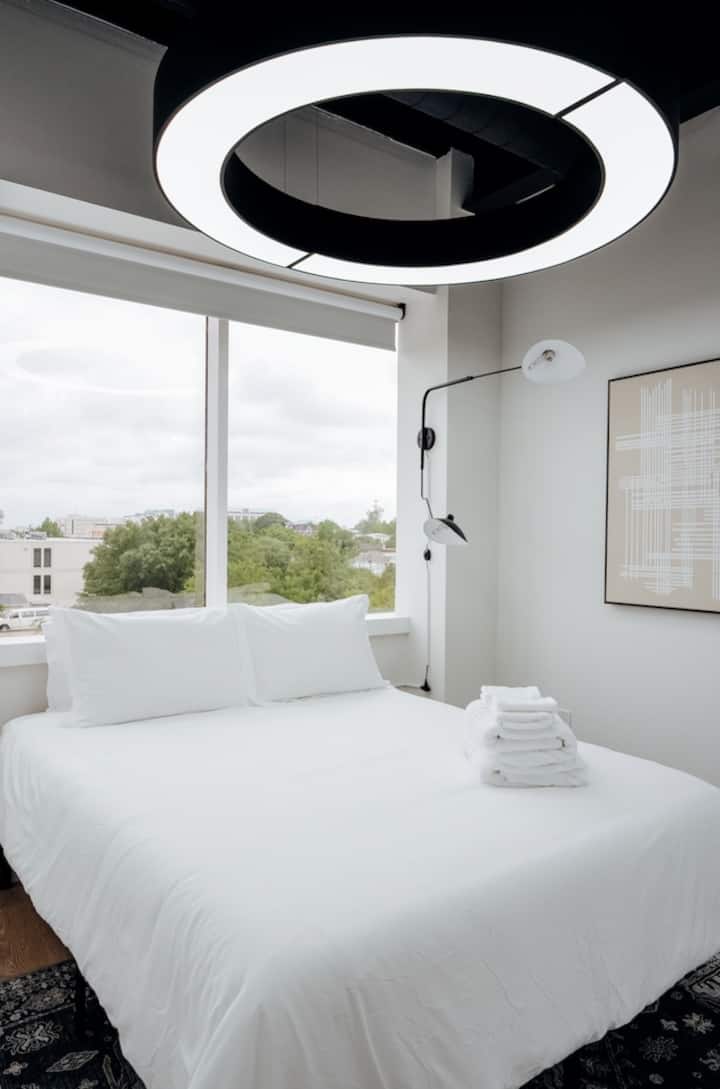 Cozy 2br Capitol Escape | Wifi + Rain Showers - Montgomery, AL