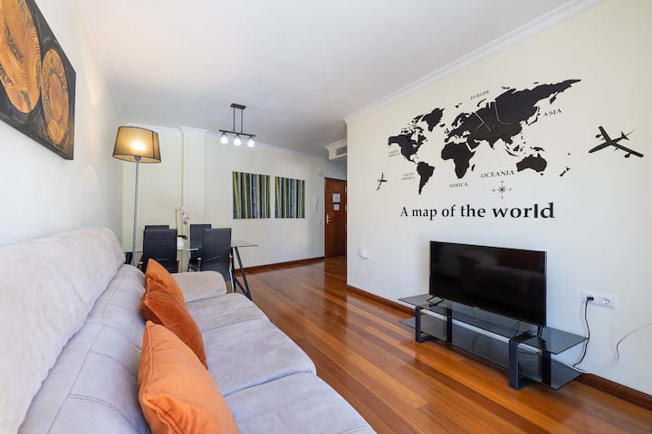 Spacious 3-bedroom Apartment In Málaga - Málaga, España