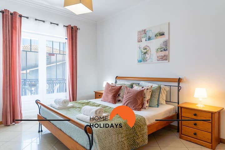 #316 New Town Apartment | Nightlife Nearby - Albufeira