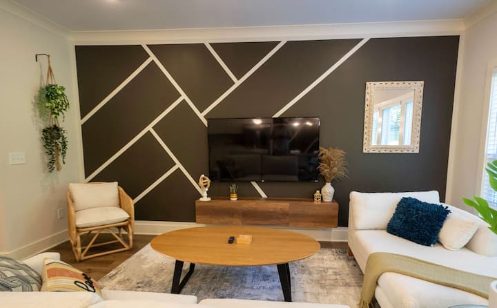 Luxury Stay 2 Min To Downtown, King Beds Brand New - Spartanburg, SC
