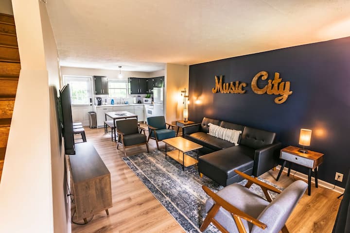 East Nashville Getaway - Walk To Parks, Golf & Mus - Nashville, TN